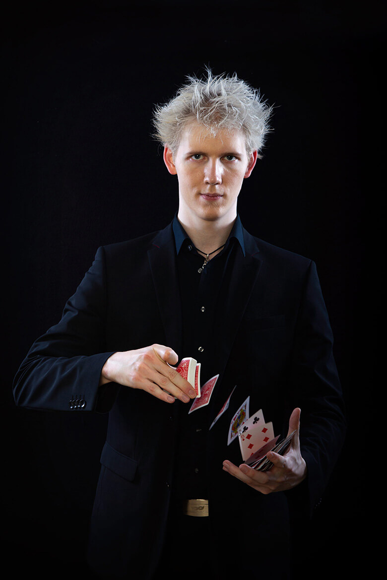 About – Thomas Gabriel